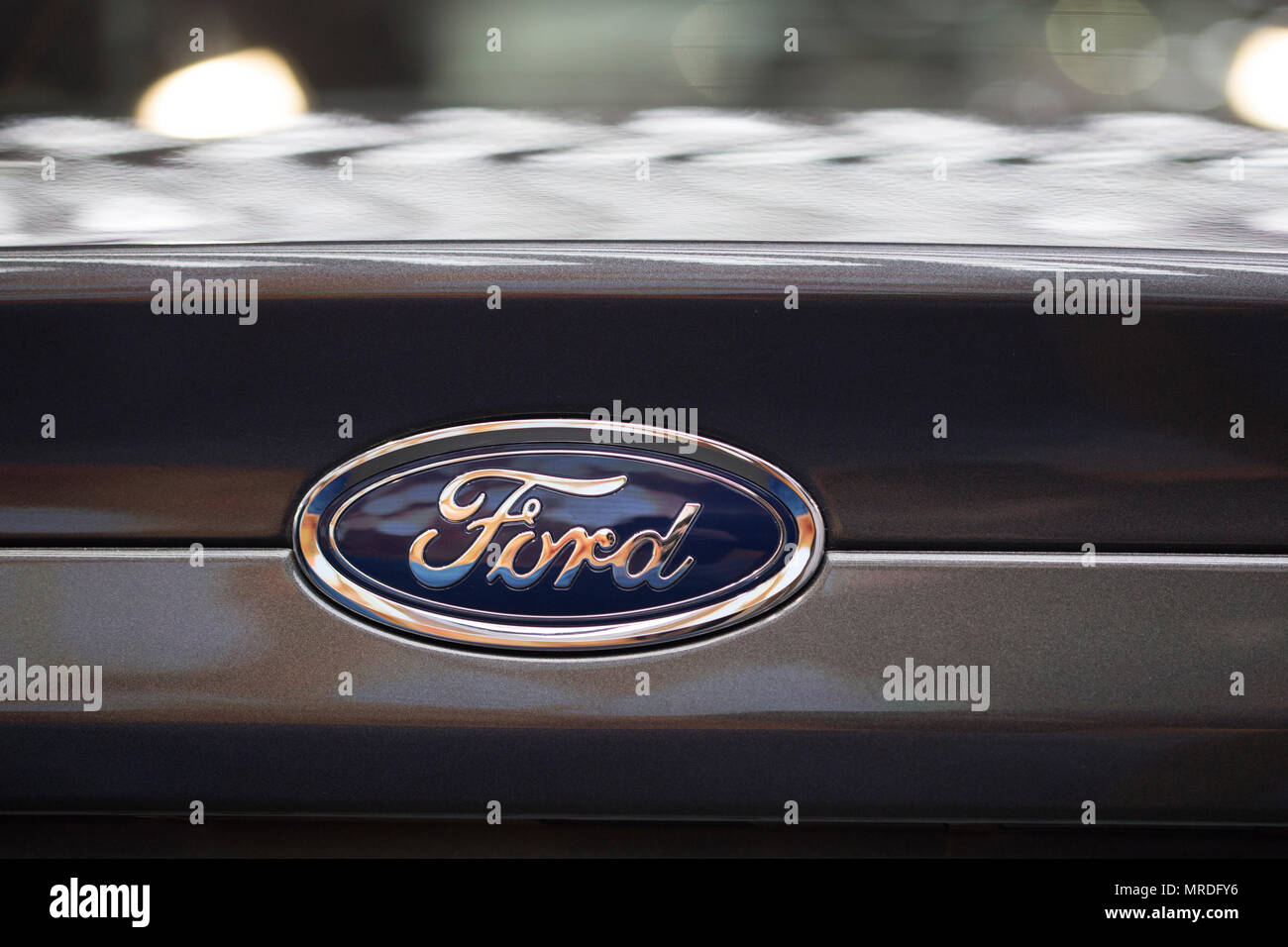 New ford logo hi-res stock photography and images - Alamy