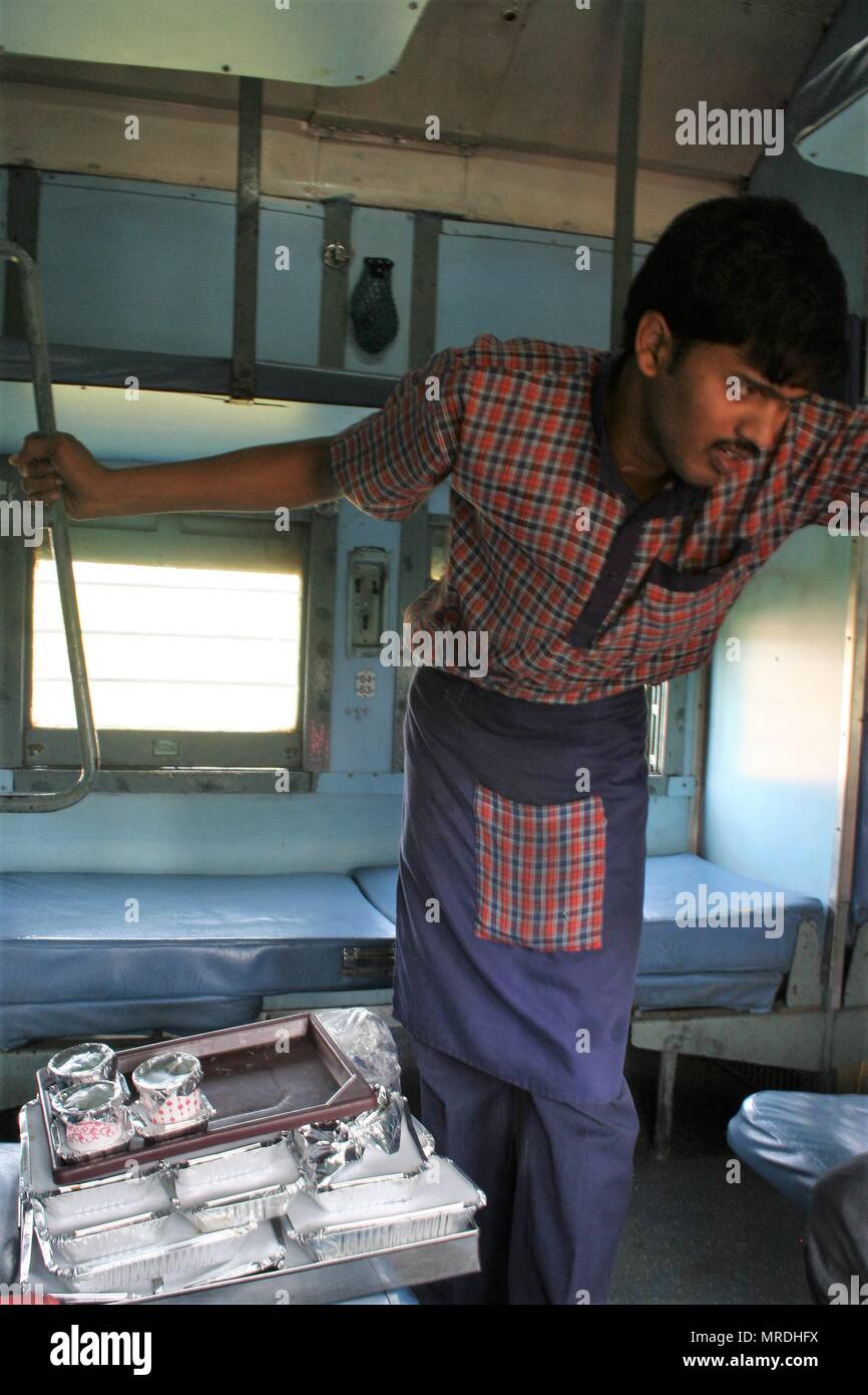 Food train india hi-res stock photography and images - Alamy