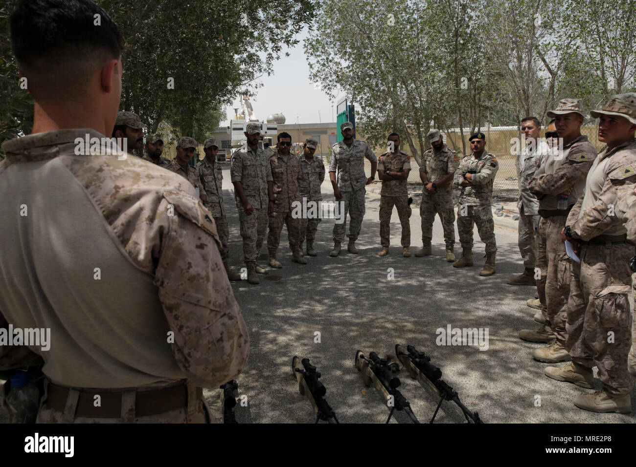 U.S. Marines with Weapons Company, 1st Battalion, 7th Marine Regiment ...
