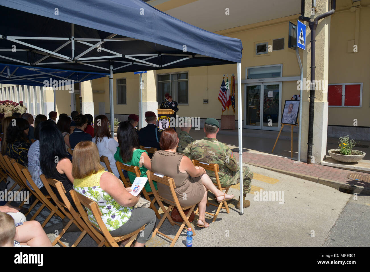 Command Sgt Maj Christopher L Mullinax High Resolution Stock ...