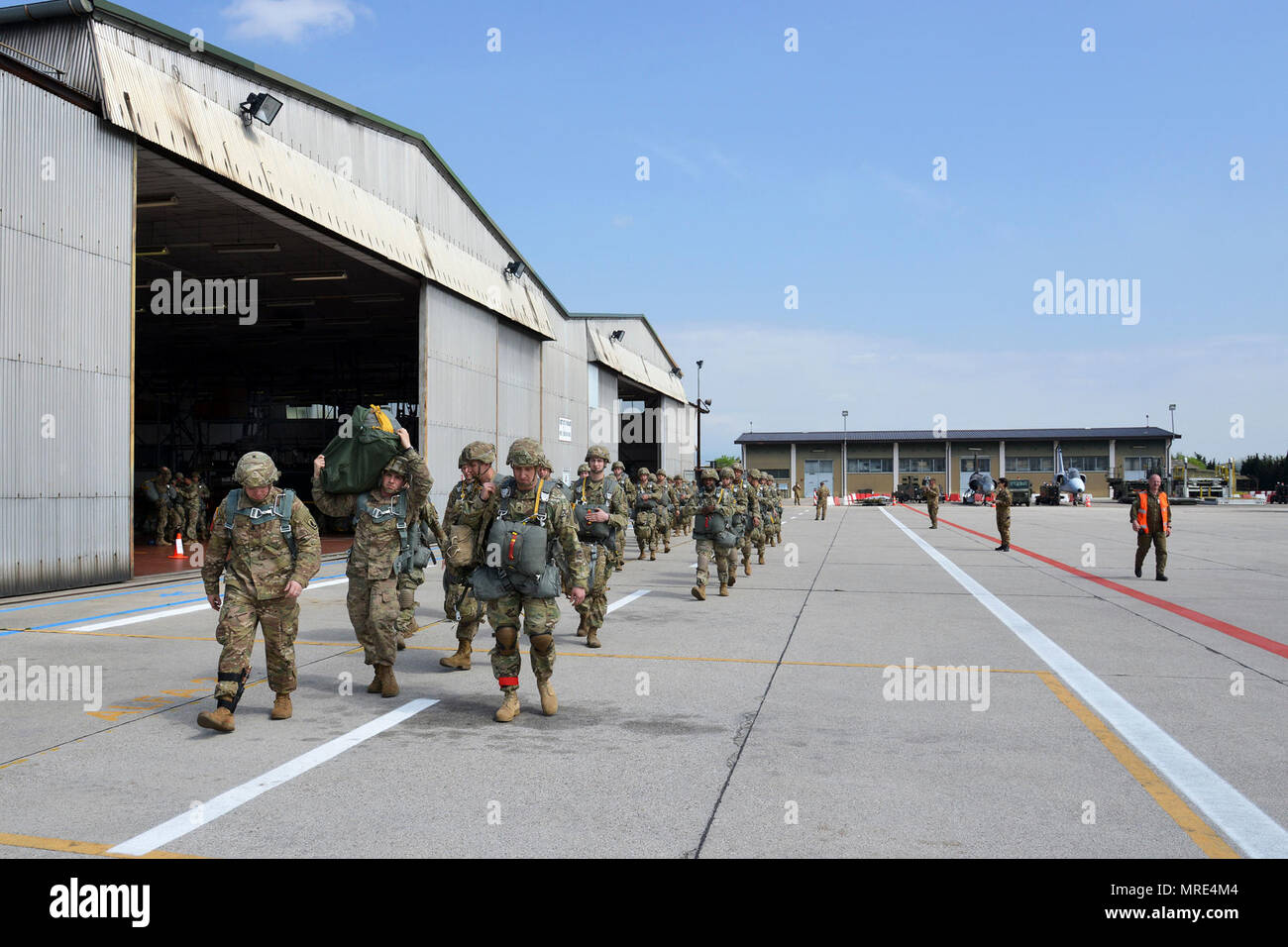 Italian military base of support hi-res stock photography and images ...