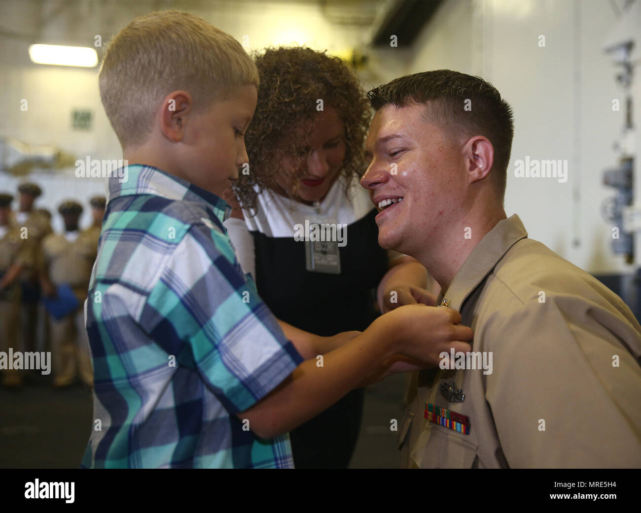 170518-N-QI093-0066 NORFOLK, Va. (June 9, 2017)- Senior Chief ...