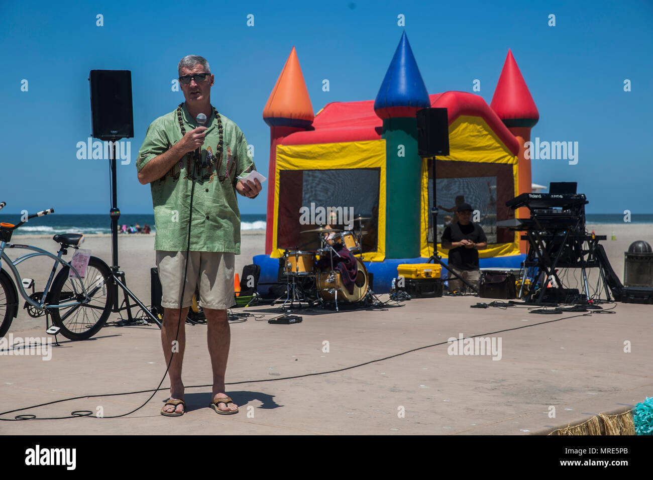 Jonathan wilcox hi-res stock photography and images - Alamy