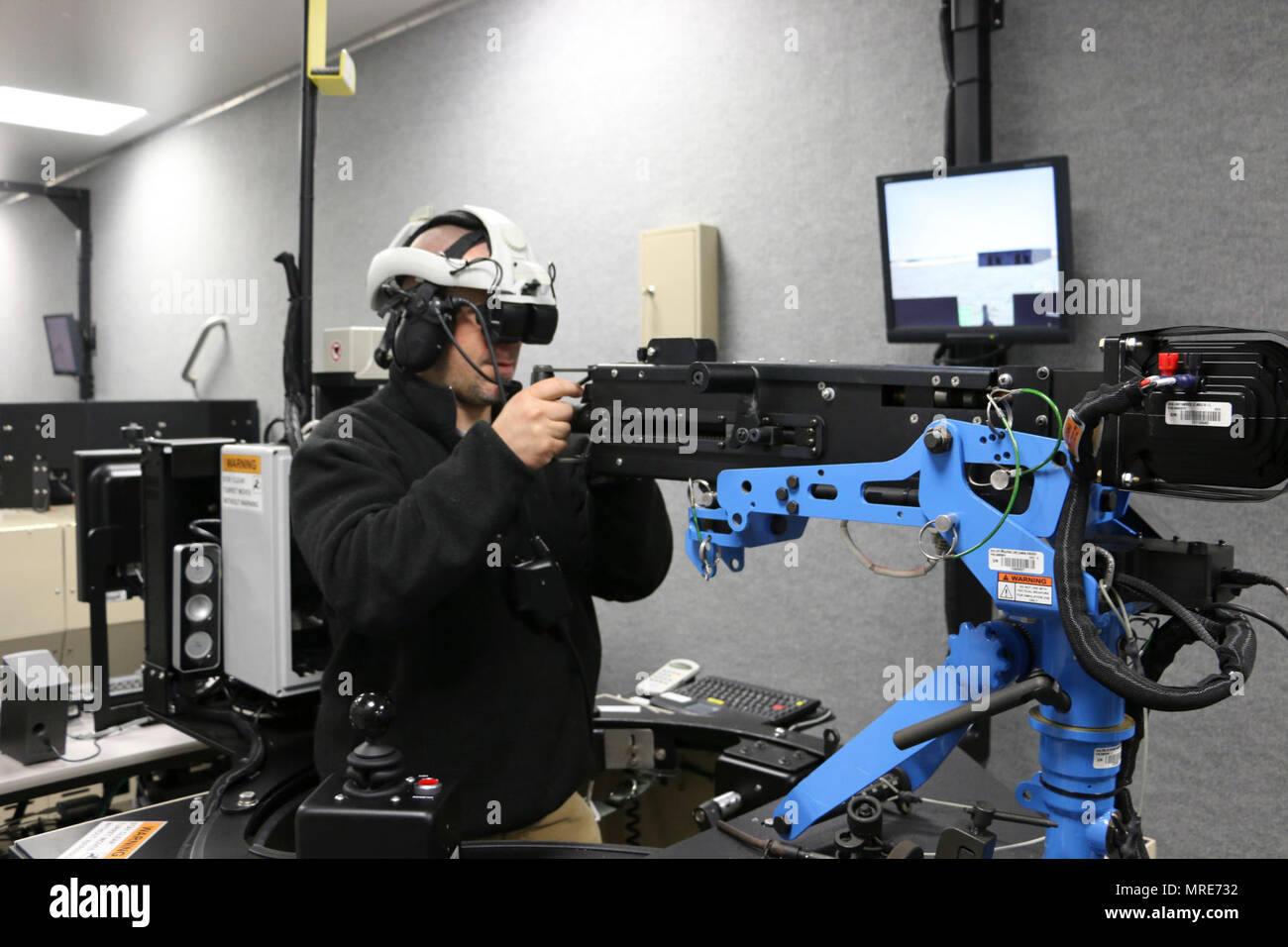 Virtual convoy operations trainer hi-res stock photography and images ...