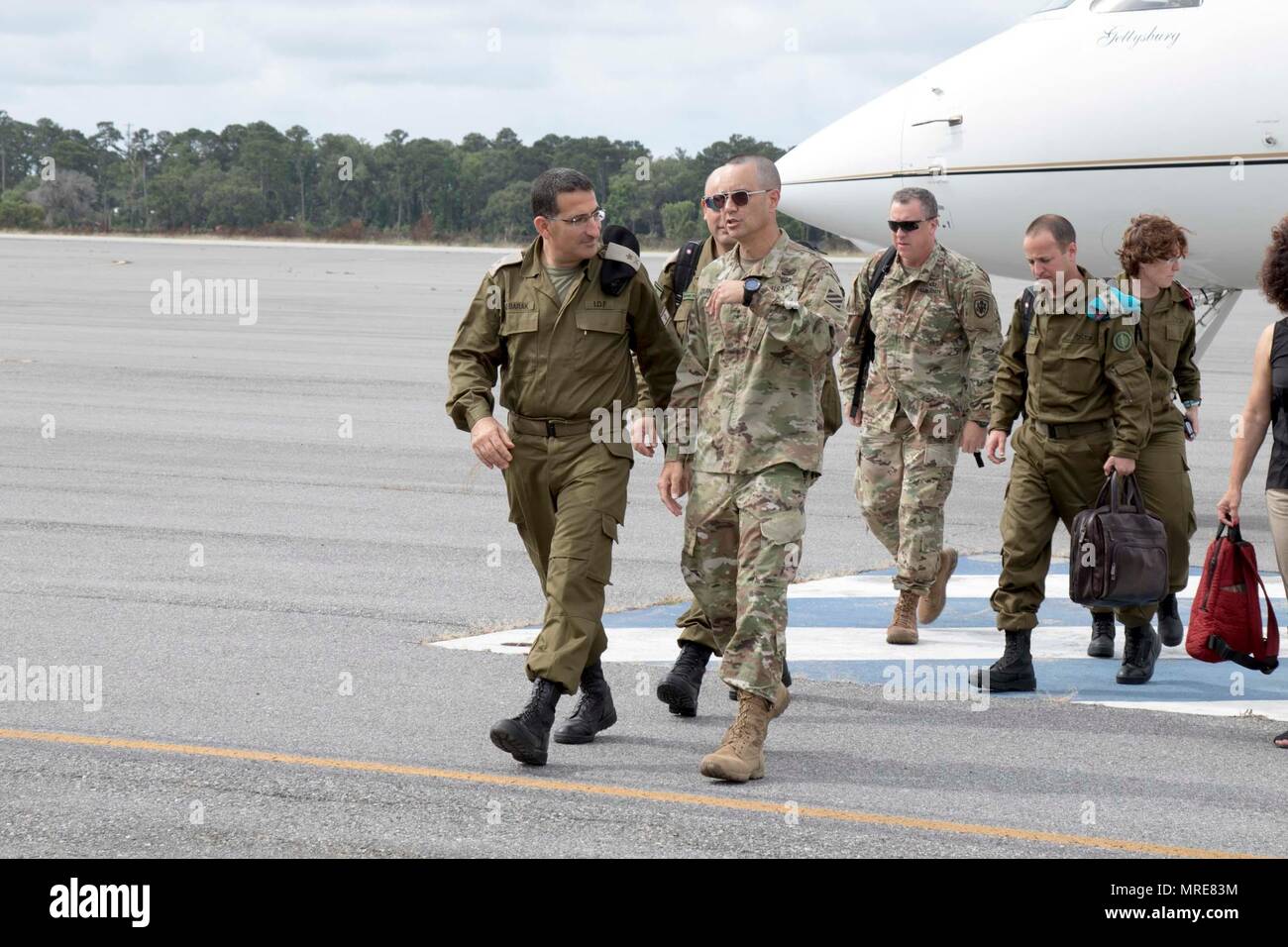 Maj. Gen. Leopoldo Quintas, 3rd Infantry Division commander, greets Maj ...