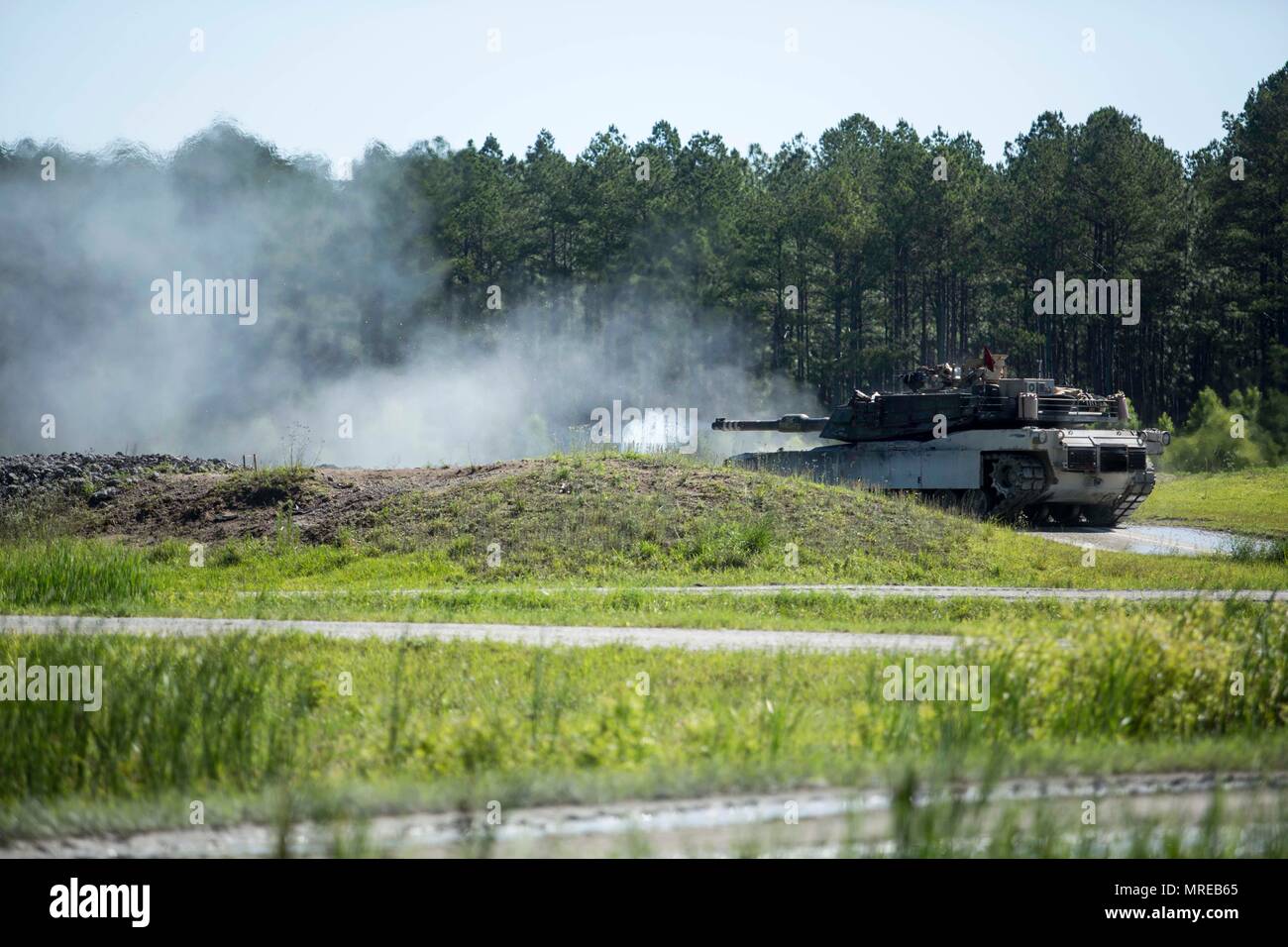 U.S. Marines with Alpha Company, 2nd Tank Battalion, 2d Marine Division ...