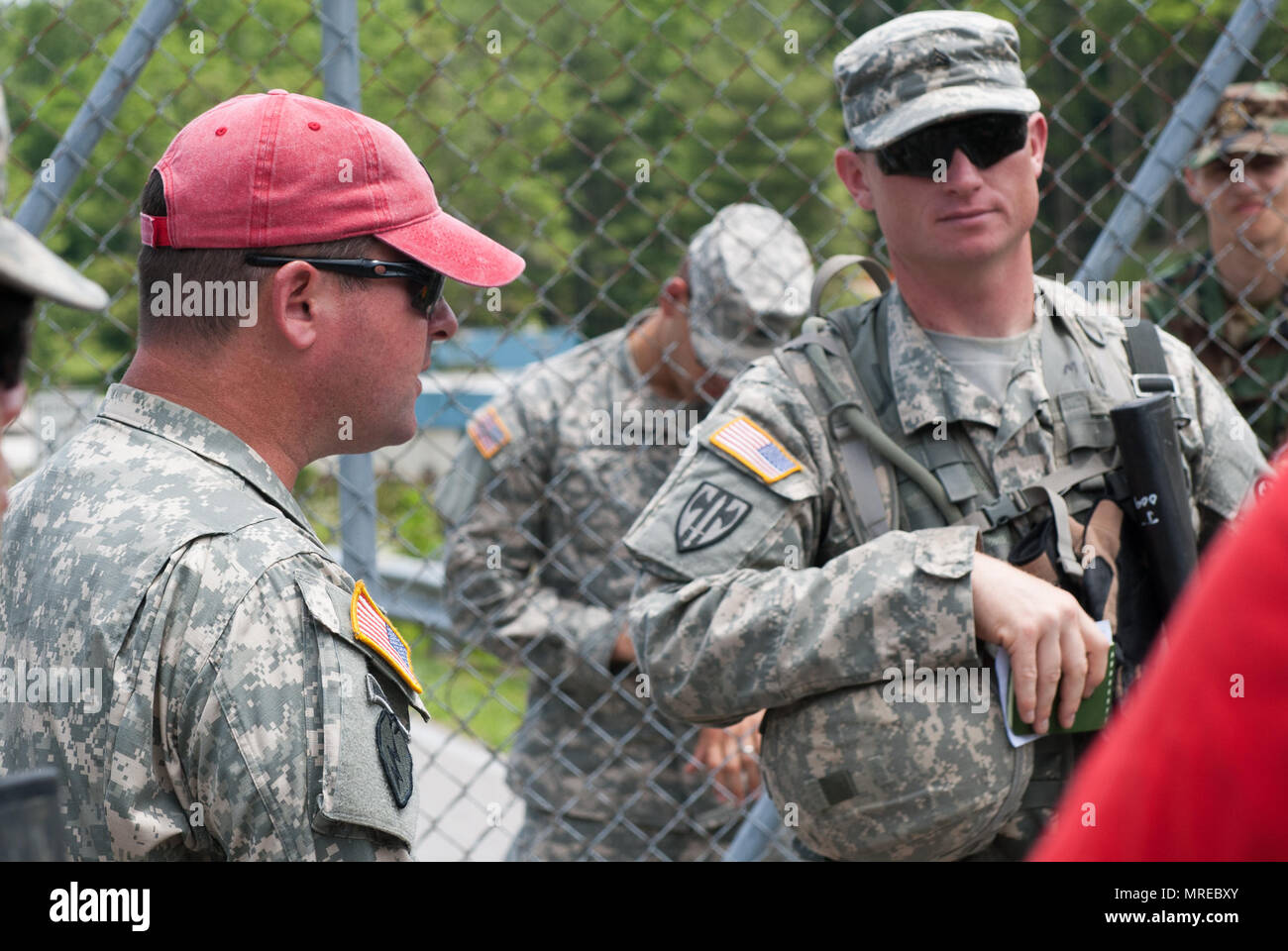 North Carolina Army National Guard soldiers from the 130th Maneuver ...