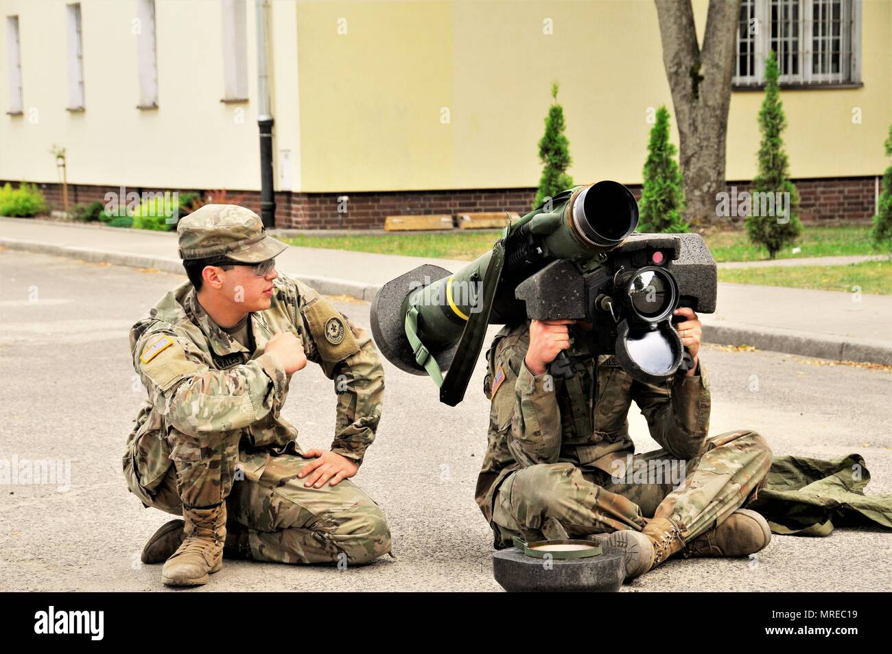 Battle Group Poland U.S. Soldiers conduct Javelin Anti-tank Guided ...