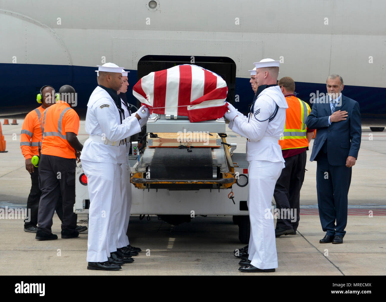 170608-N-BX824-077 BALTIMORE (June 8, 2017) Sailors assigned to the U.S ...
