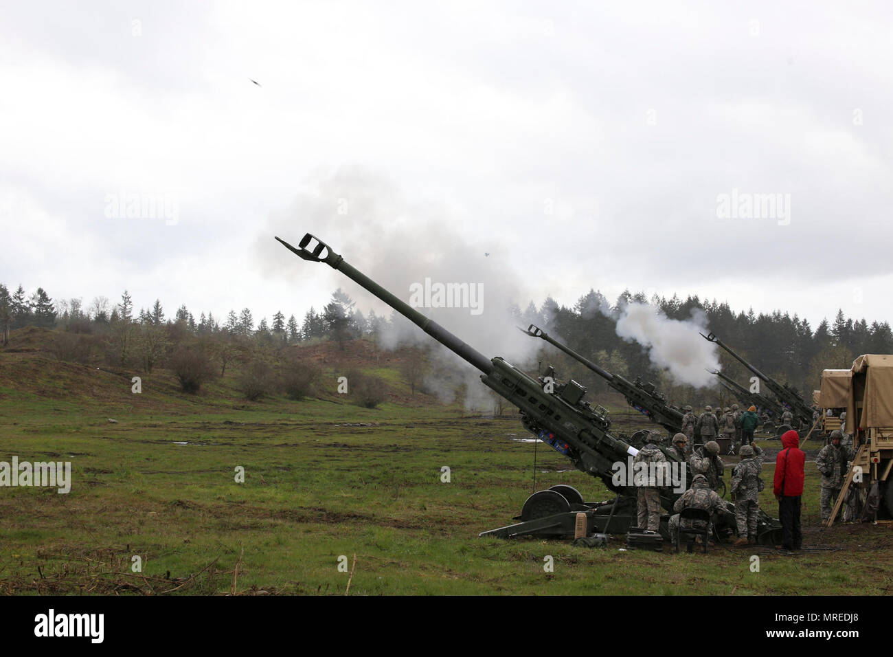 Guardsmen from 2nd Battalion, 146th Field Artillery Regiment, 81st ...