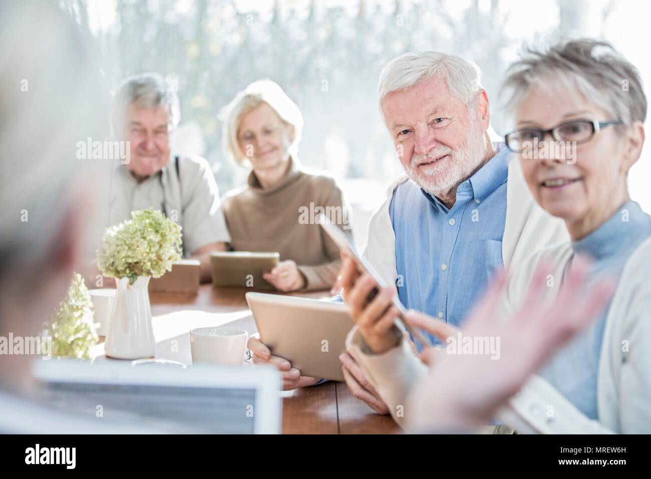 Digital tablets hi-res stock photography and images - Alamy