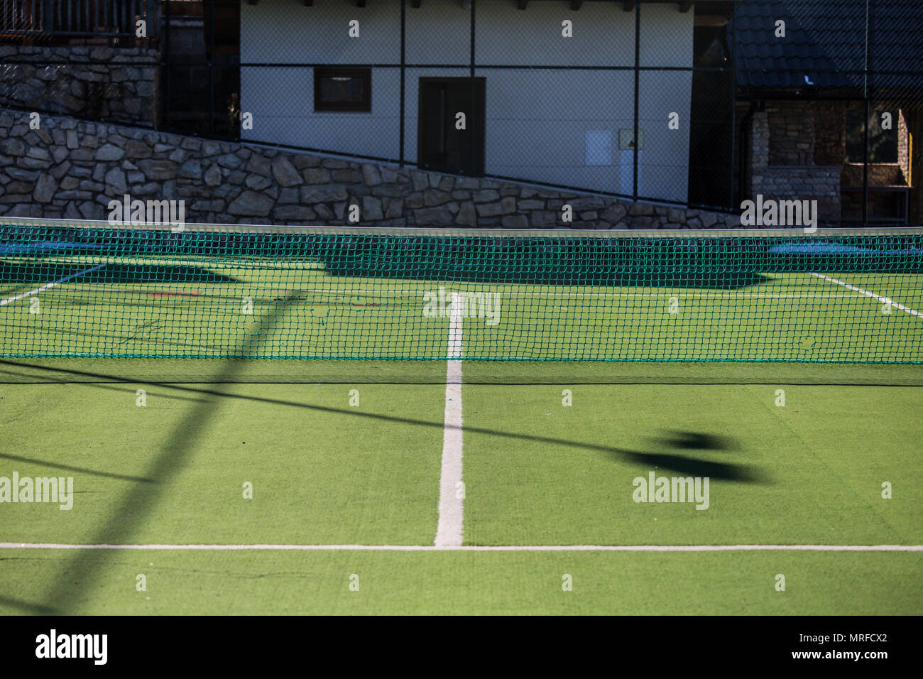 Tennis player lawn tennis grass hi-res stock photography and images - Alamy