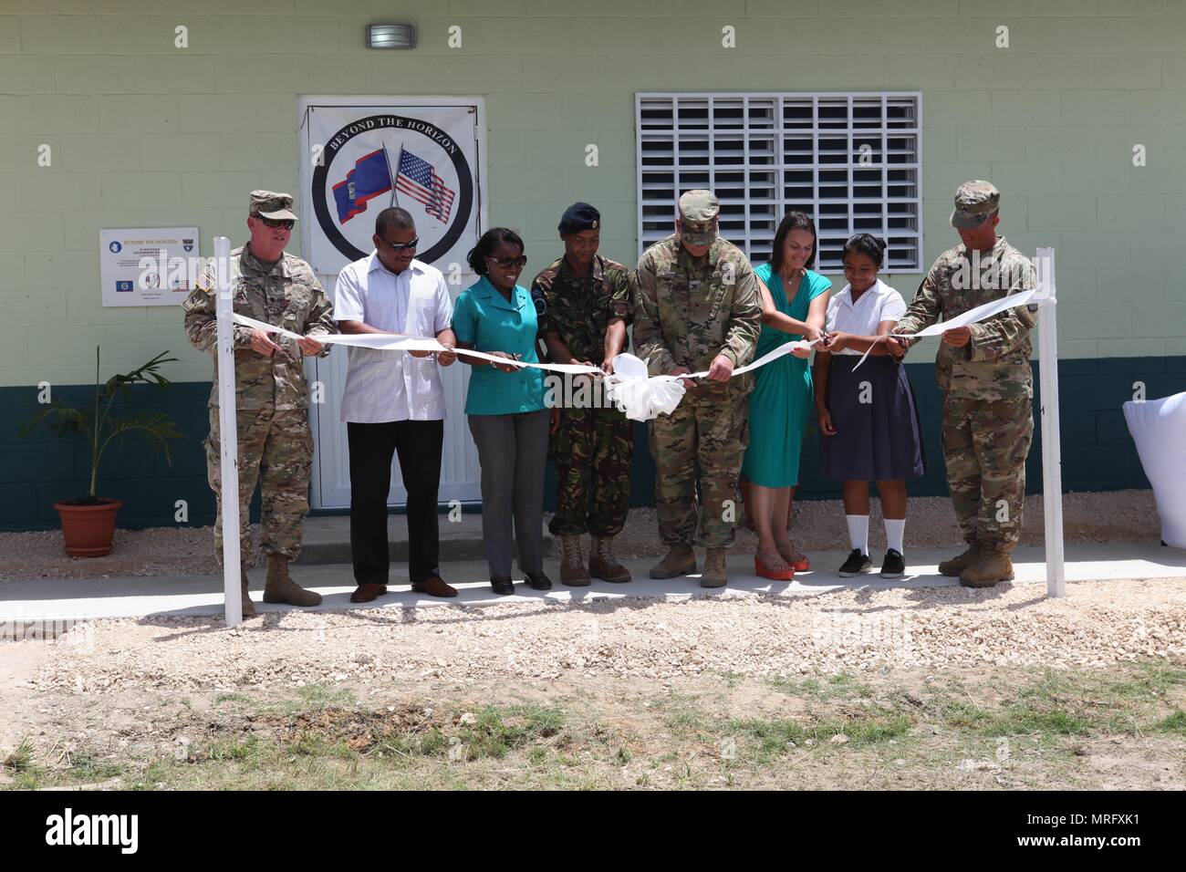 Official Guests of the St. Matthews Government School close the ...