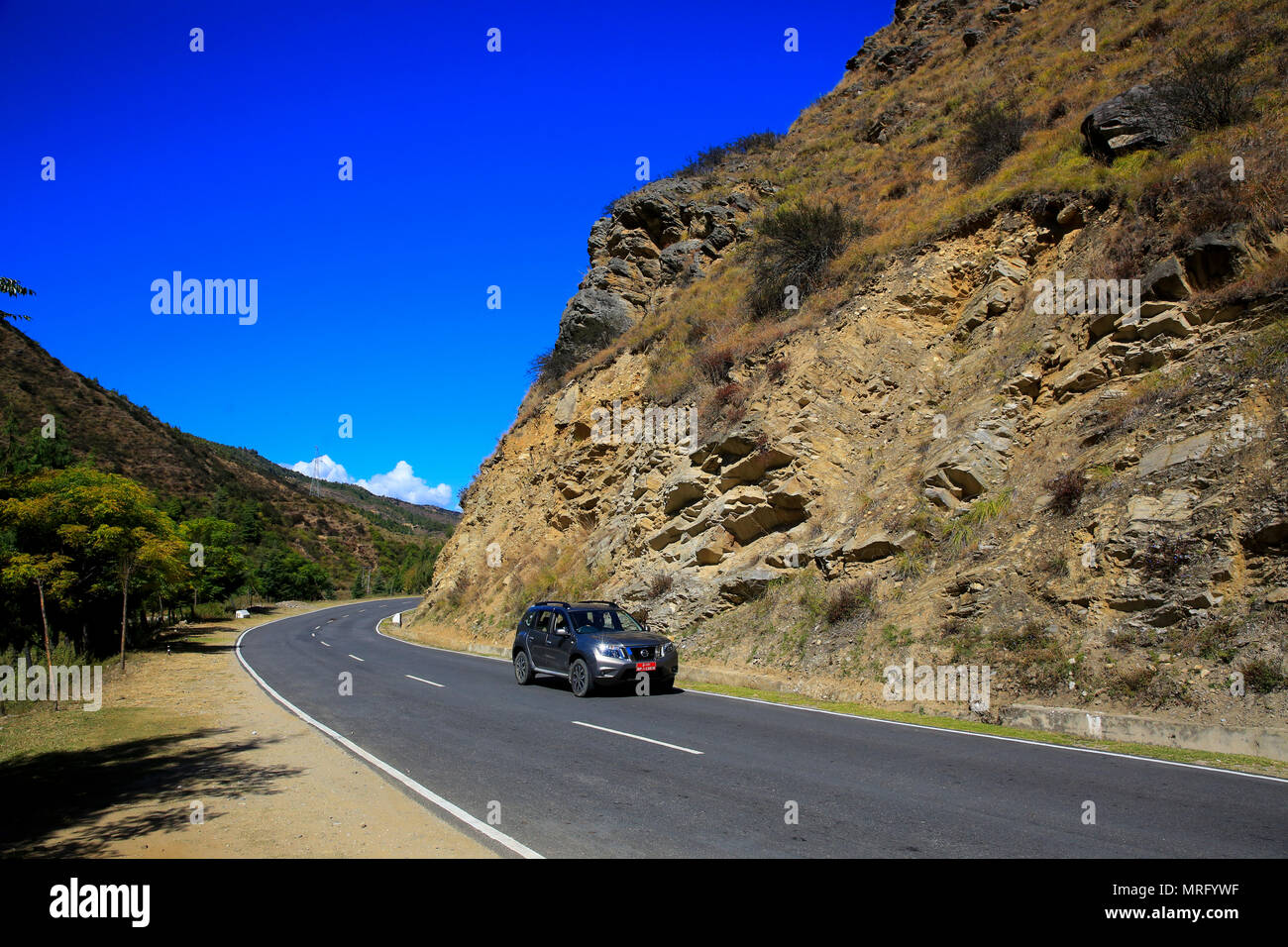 Paro-Thimphu highway, Paro Bhutan Stock Photo - Alamy