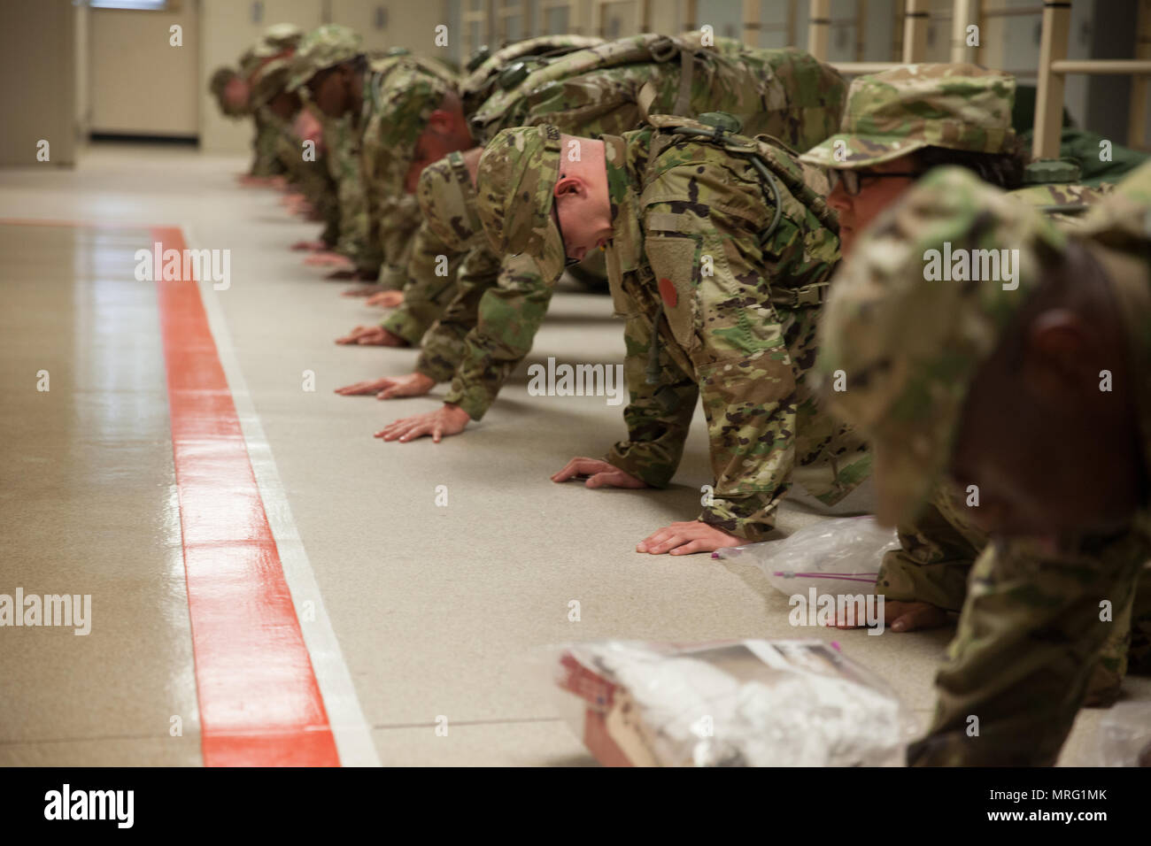 U.S. Army Trainees assigned to Foxtrot 1st Battalion 34th Infantry ...