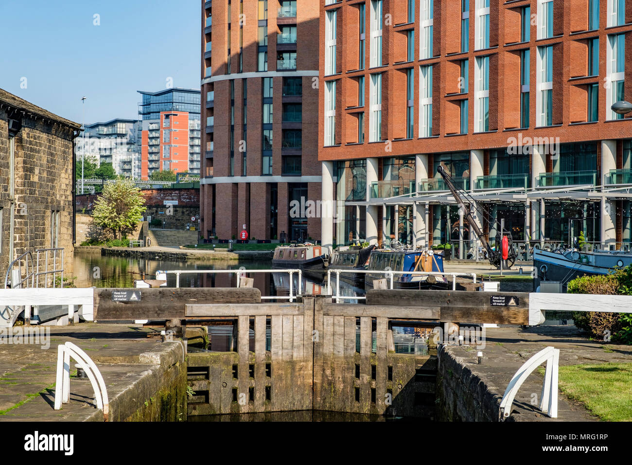 The Leeds Liverpool Canal at Granary Wharf, Leeds, West Yorkshire, UK ...