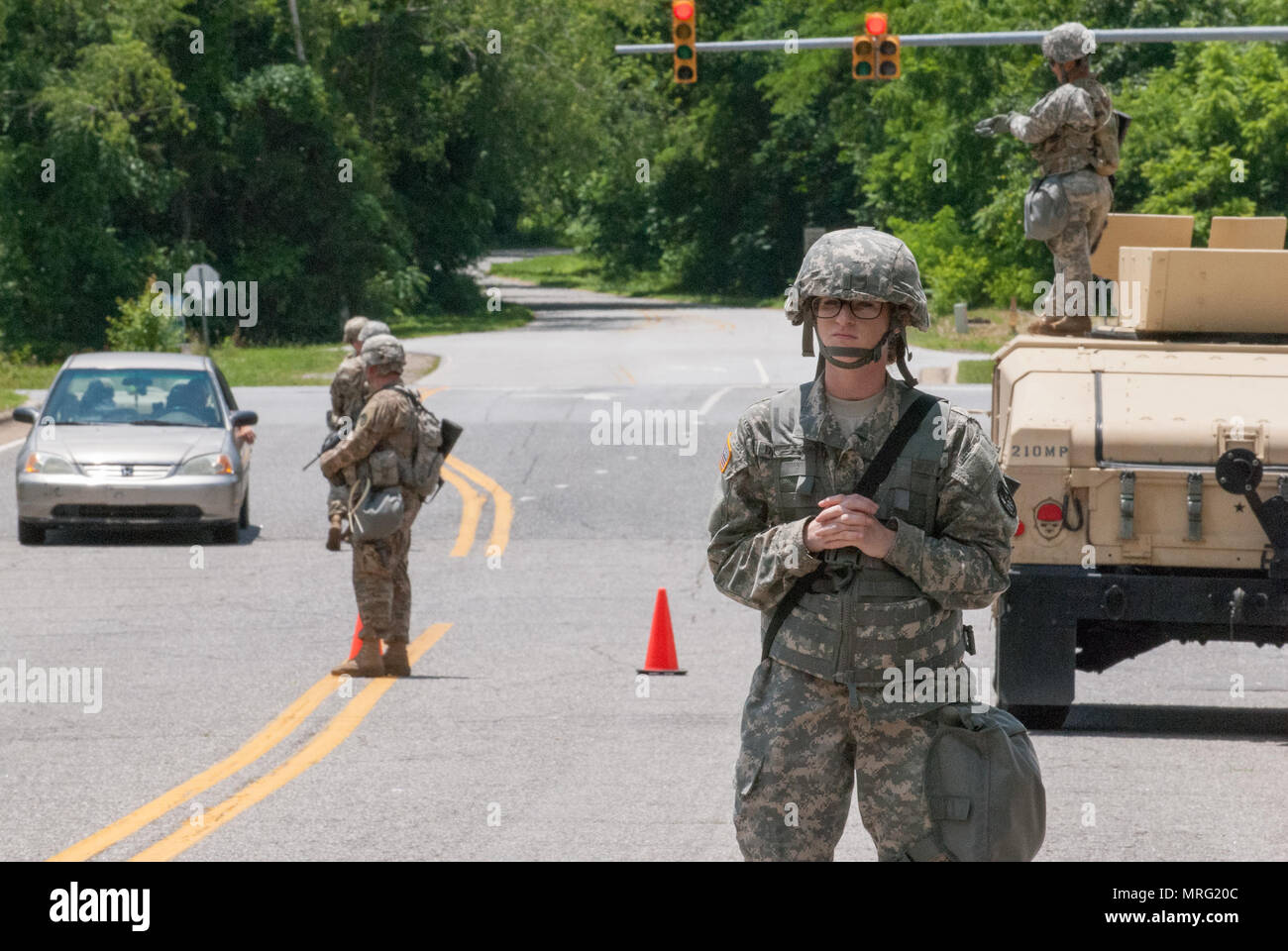 North Carolina Army National Guard soldiers from the 130th Maneuver ...