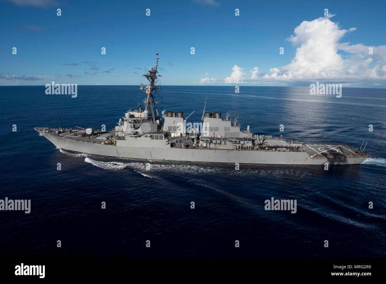 170614-N-NB544-033 PHILIPPINE SEA (June 14, 2017) The Arleigh Burke ...