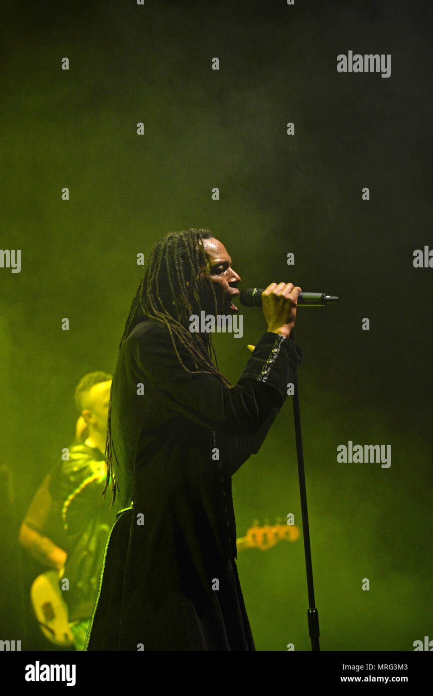 The beat band 1980s hi-res stock photography and images - Alamy