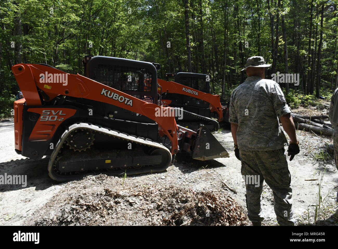 Skid loaders hi-res stock photography and images - Alamy