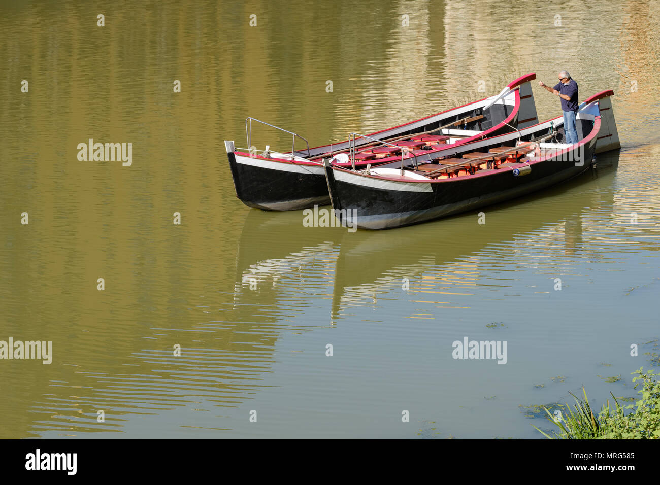 Florentine gondola hi-res stock photography and images - Alamy