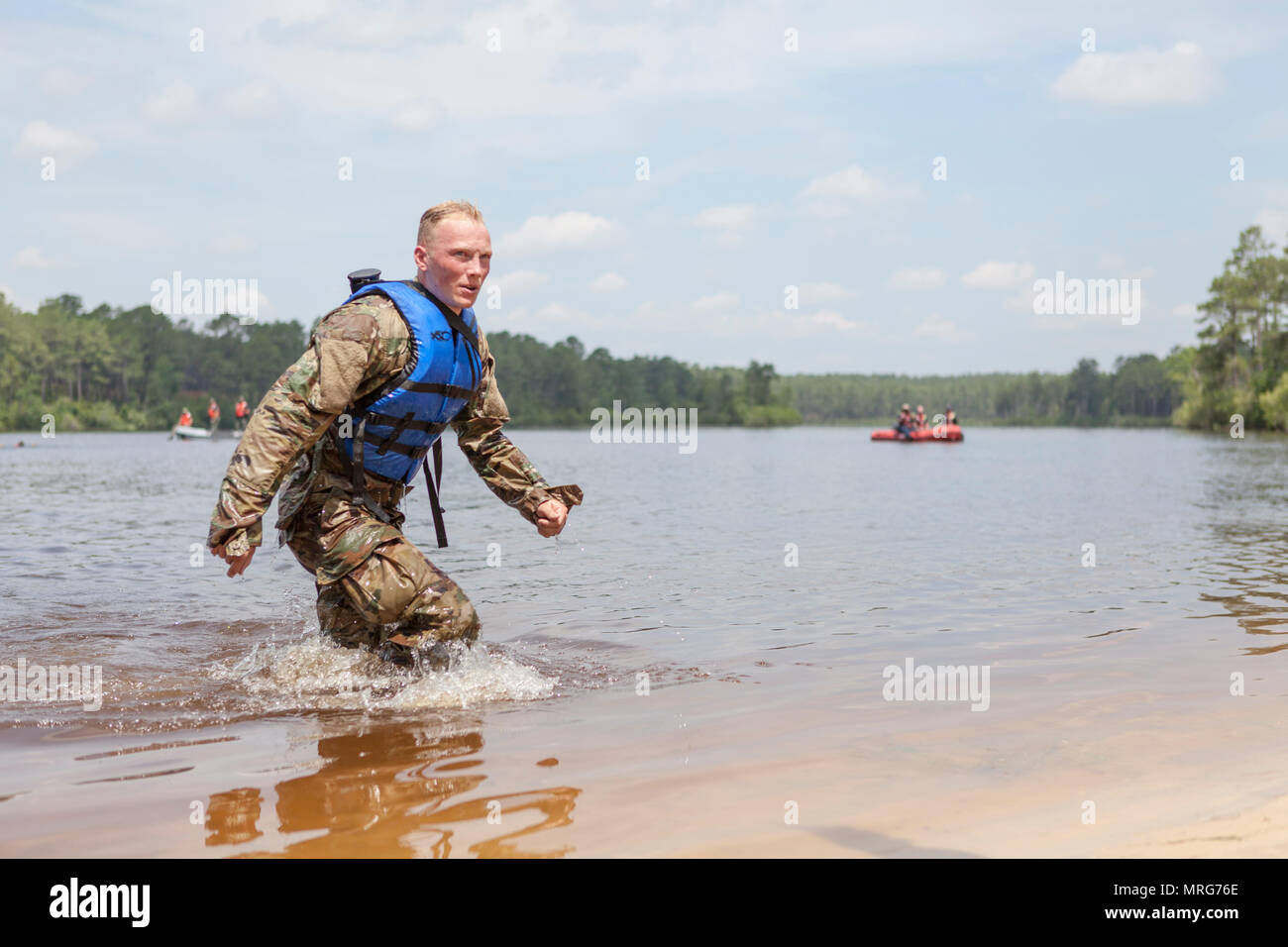 Pfc. Scott Smullen, 325th Military Intelligence Battalion, finishes a ...