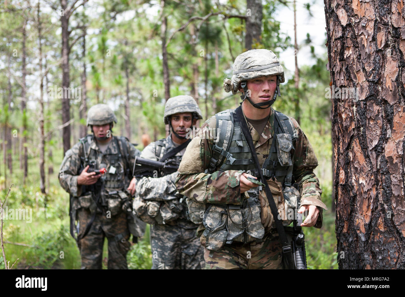 Pfc. Scott Smullen, 325th Military Intelligence Battalion, leads the ...