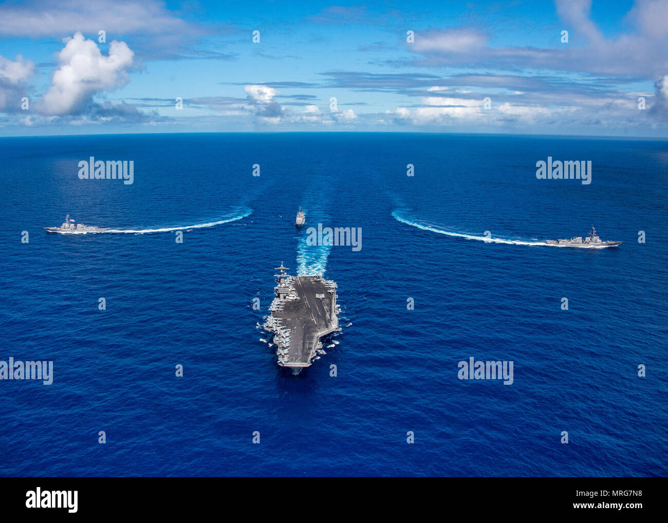 The USS Carl Vinson (CVN 70), a Nimitz-class nuclear-powered aircraft ...