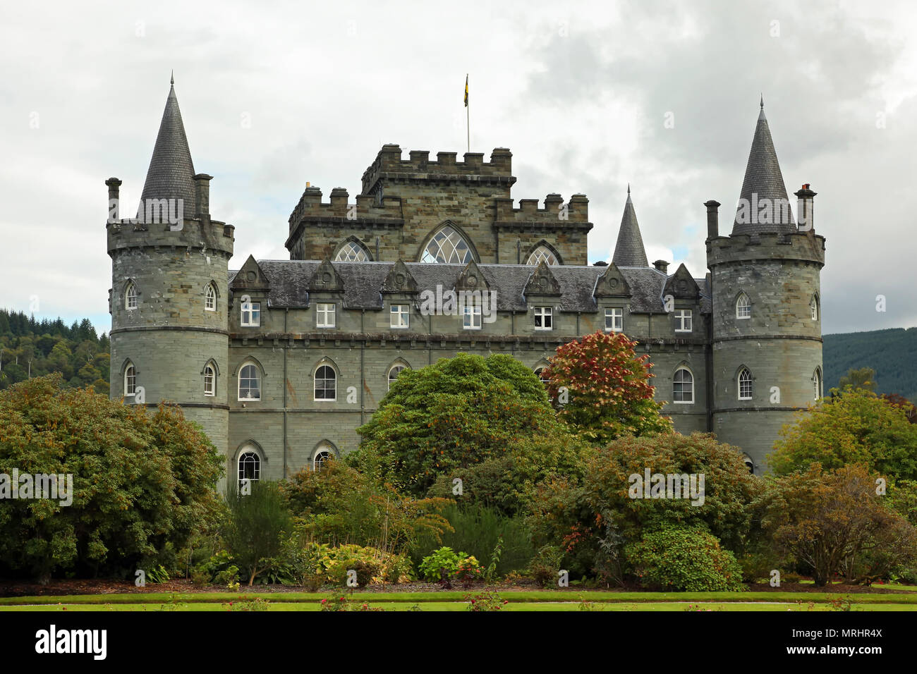 Scottish castle images hi-res stock photography and images - Alamy