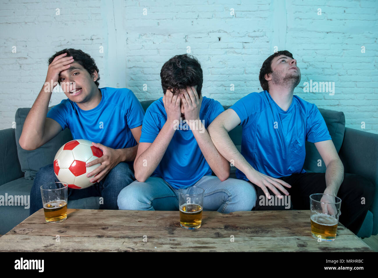 Booing sports fans hi-res stock photography and images - Alamy
