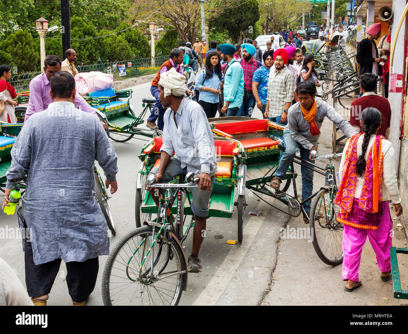 Indian with tourban hi-res stock photography and images - Alamy