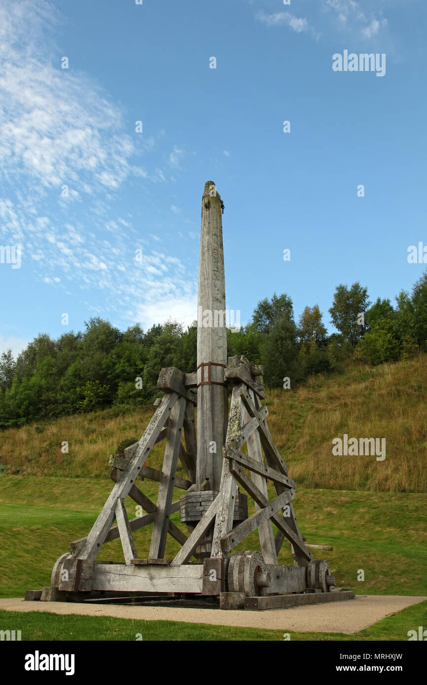 Siege machine hi-res stock photography and images - Alamy