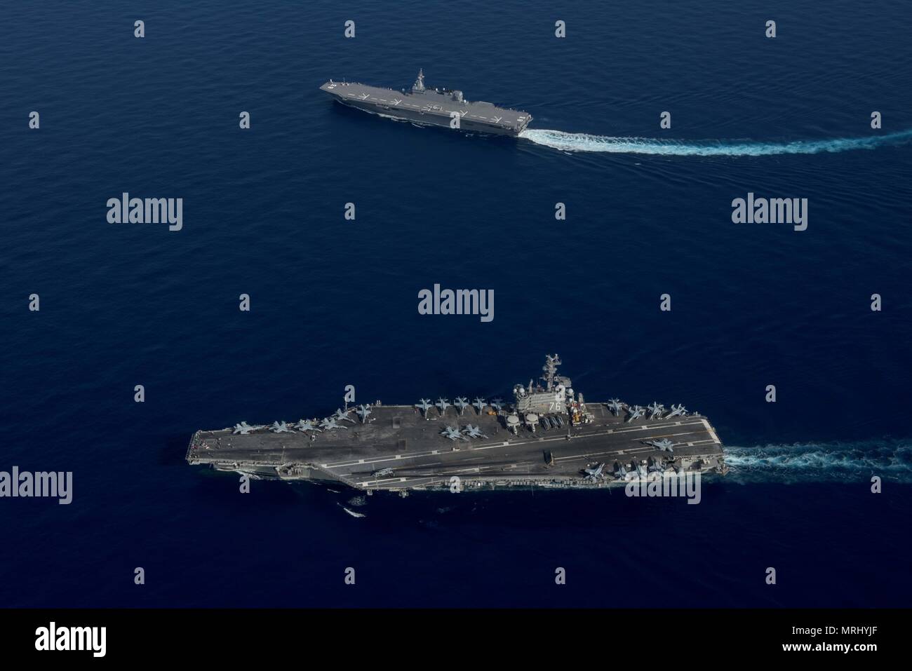 170615-N-OI810-1738 SOUTH CHINA SEA (June 15, 2017) The Nimitz-class ...