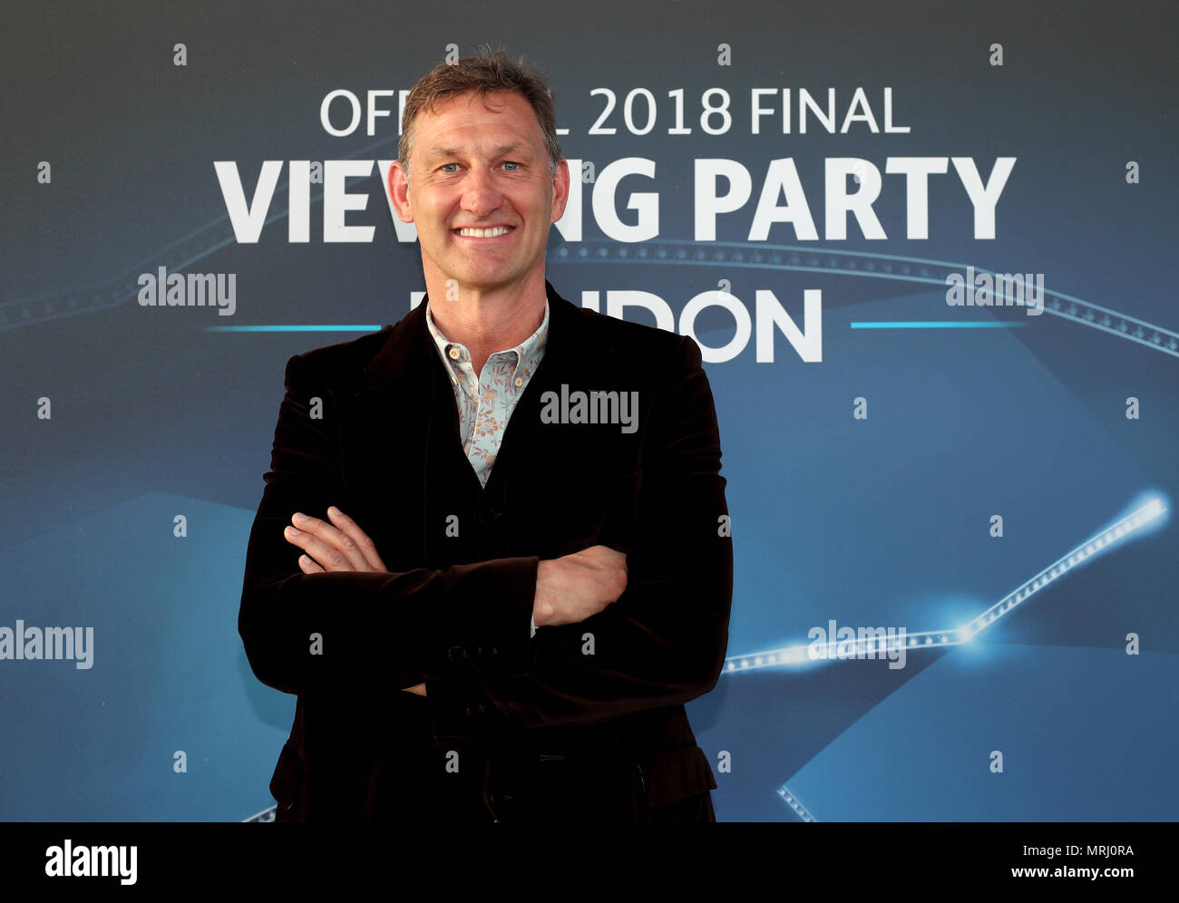 Former arsenal footballer tony adams hi-res stock photography and ...