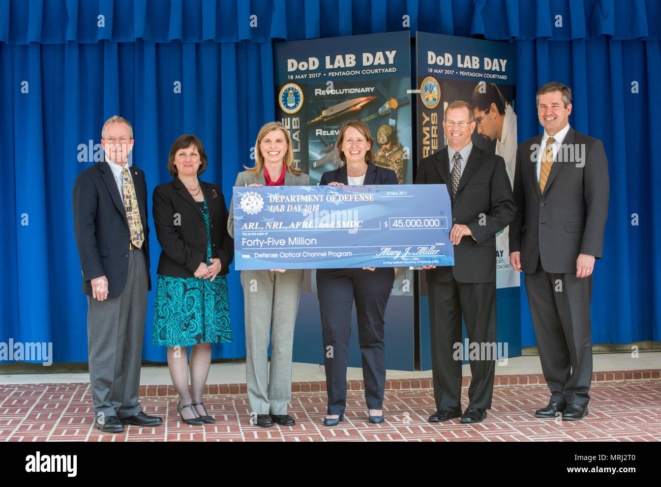 Arap engineering hi-res stock photography and images - Alamy