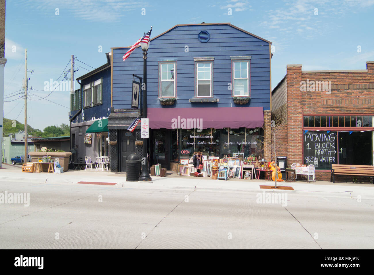Second hand store in downtown Montague, Michigan Stock Photo - Alamy