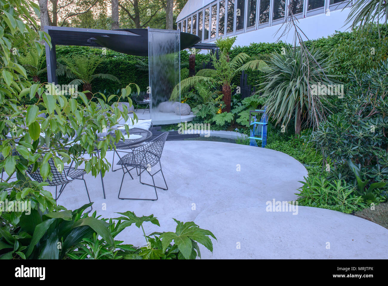 The VTB Capital Garden brings together original music, ballet, garden ...