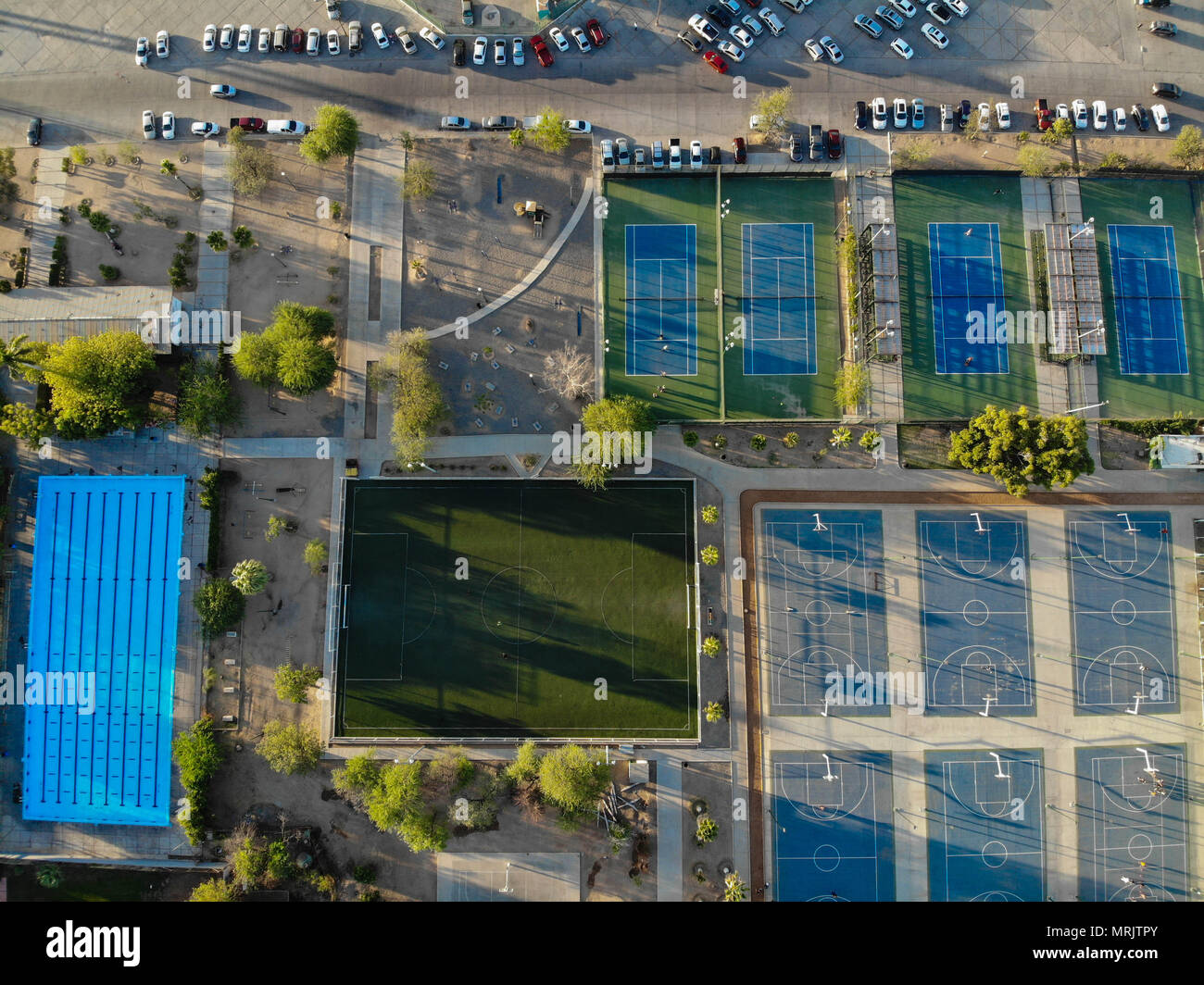 Parque deportivo y recreativo hi-res stock photography and images - Alamy