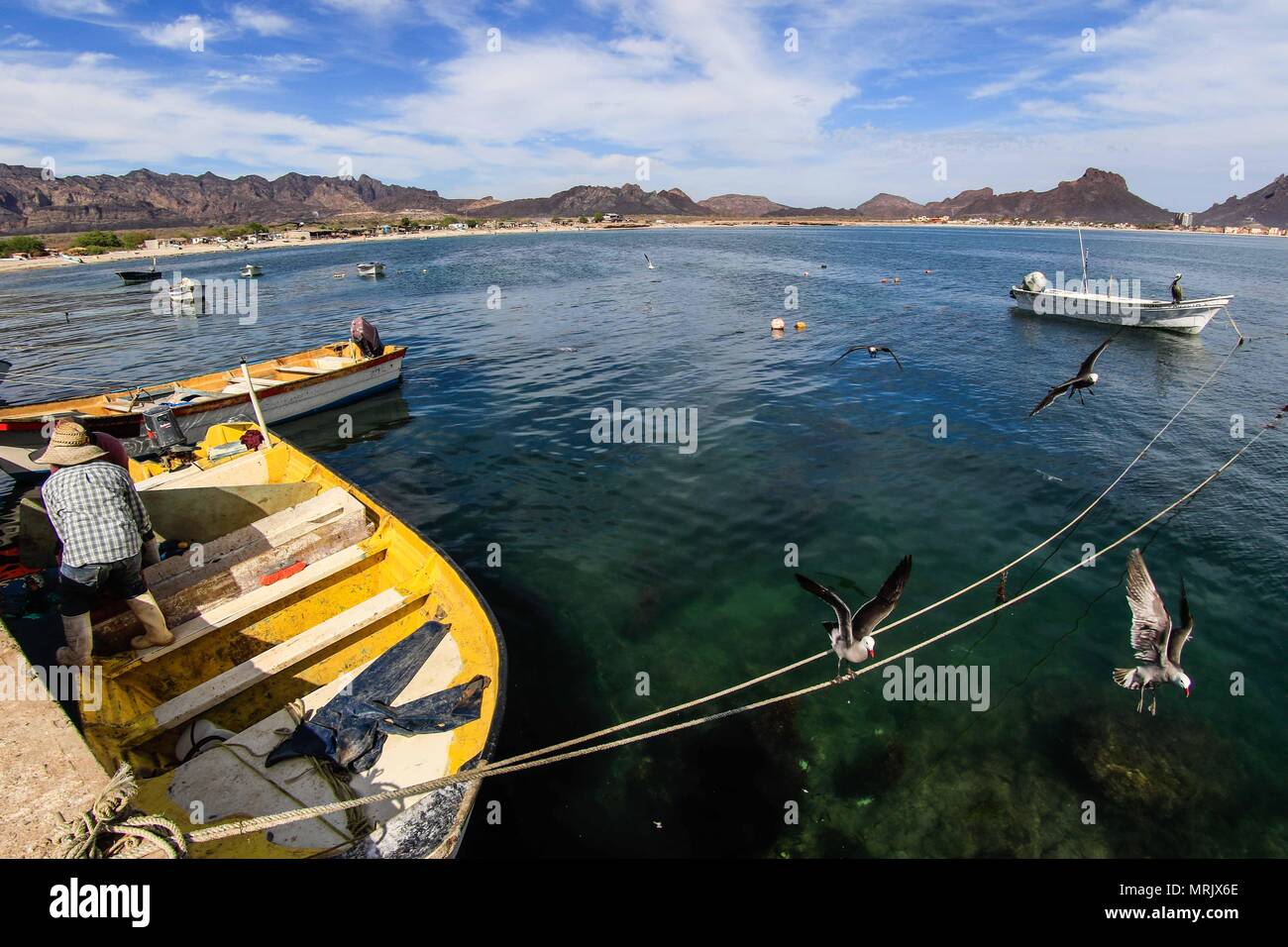 Report of life and the inhabitants of the fishing community La Manga, a ...