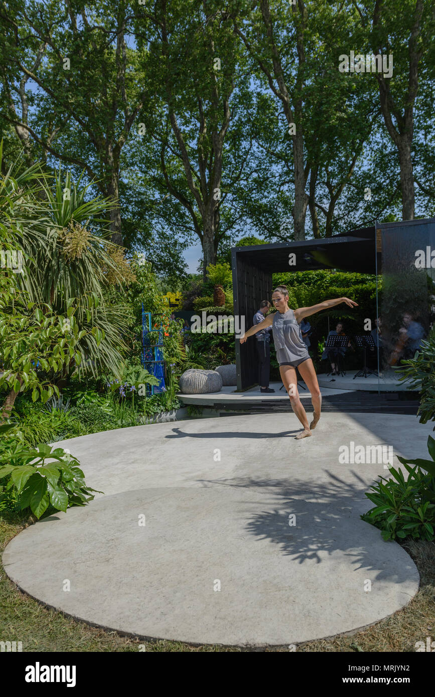 The VTB Capital Garden brings together original music, ballet, garden ...