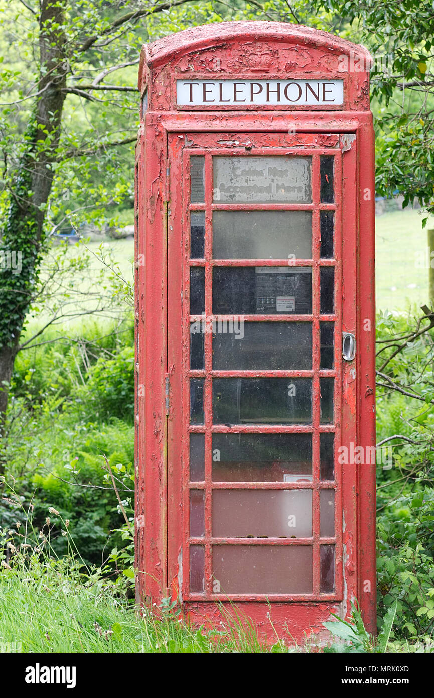 Vintage telephone box in the middle of nowhere hi-res stock photography ...