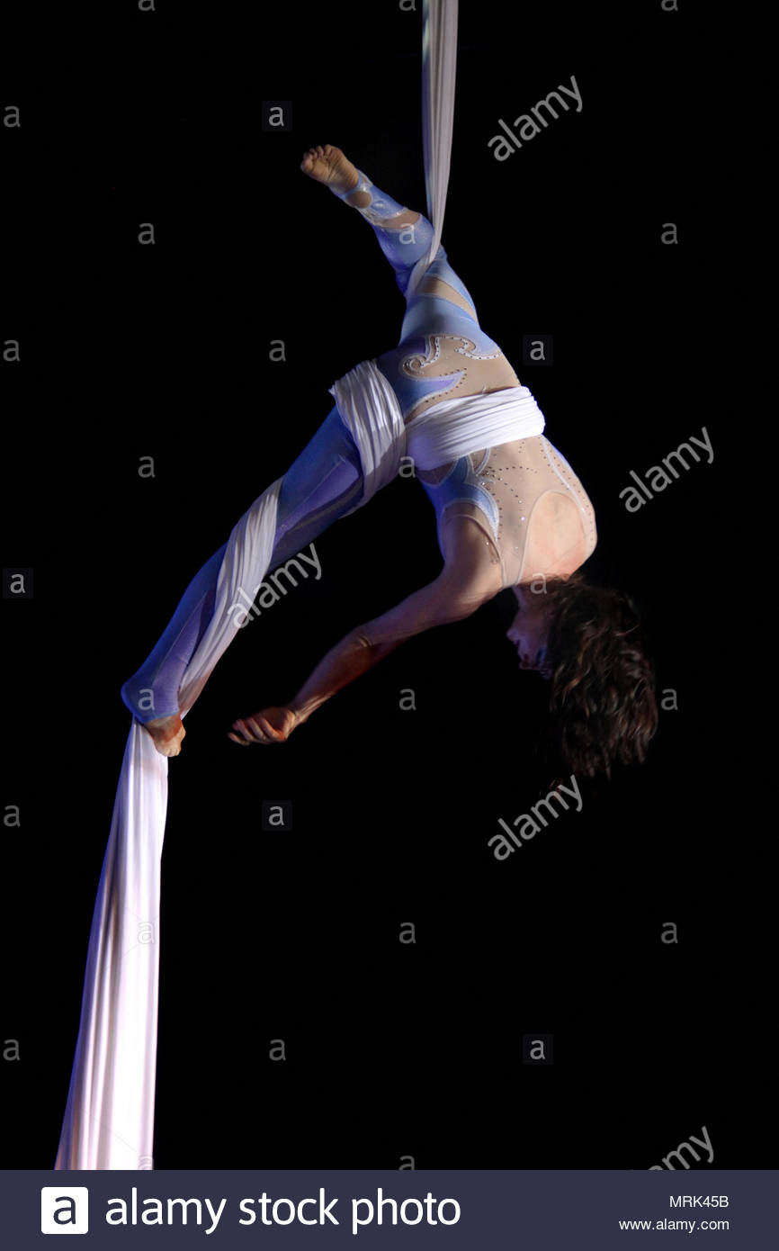 Woman Hanging Upside Down From Stock Photos & Woman Hanging Upside Down ...