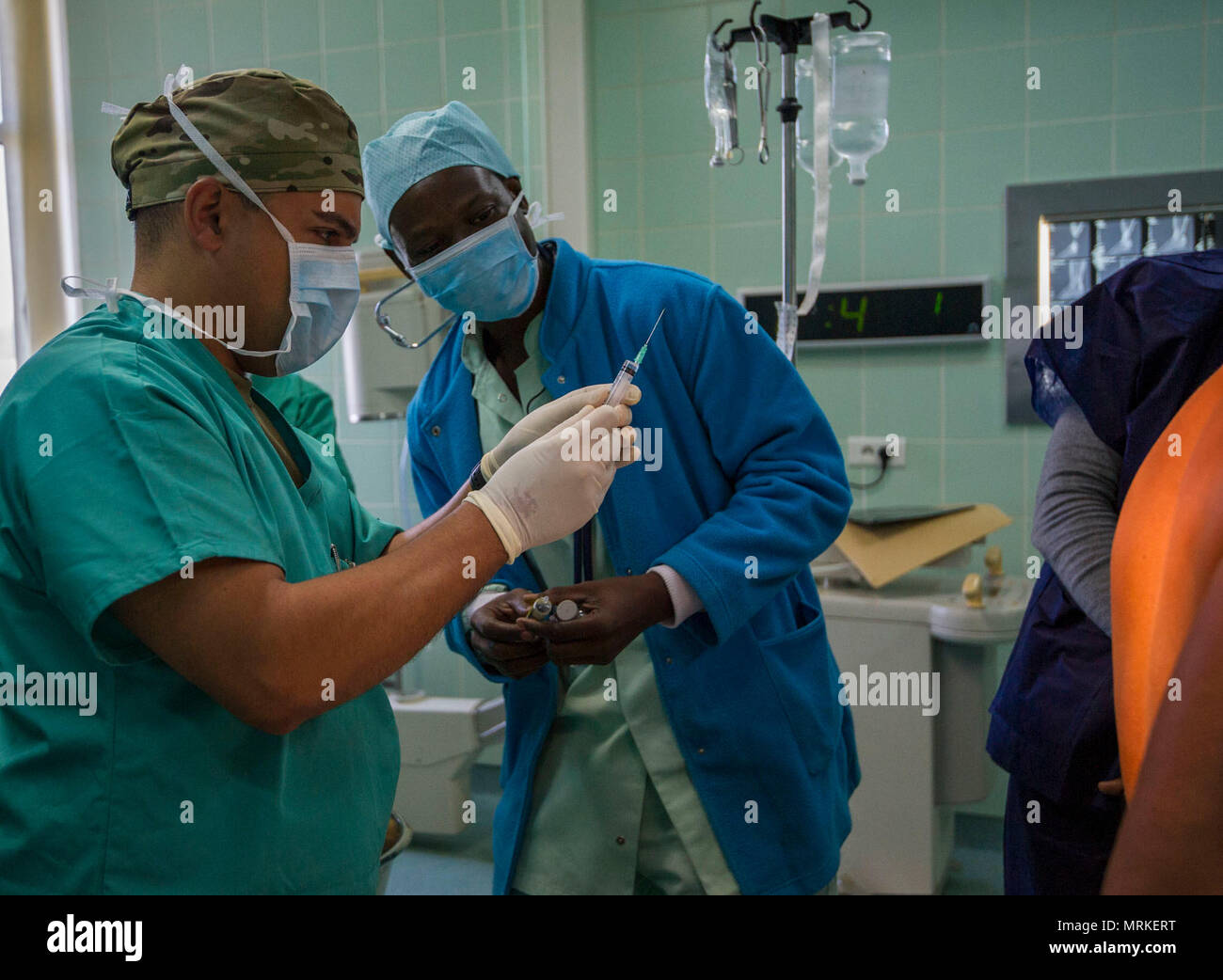 Spinal anesthesia hi-res stock photography and images - Alamy