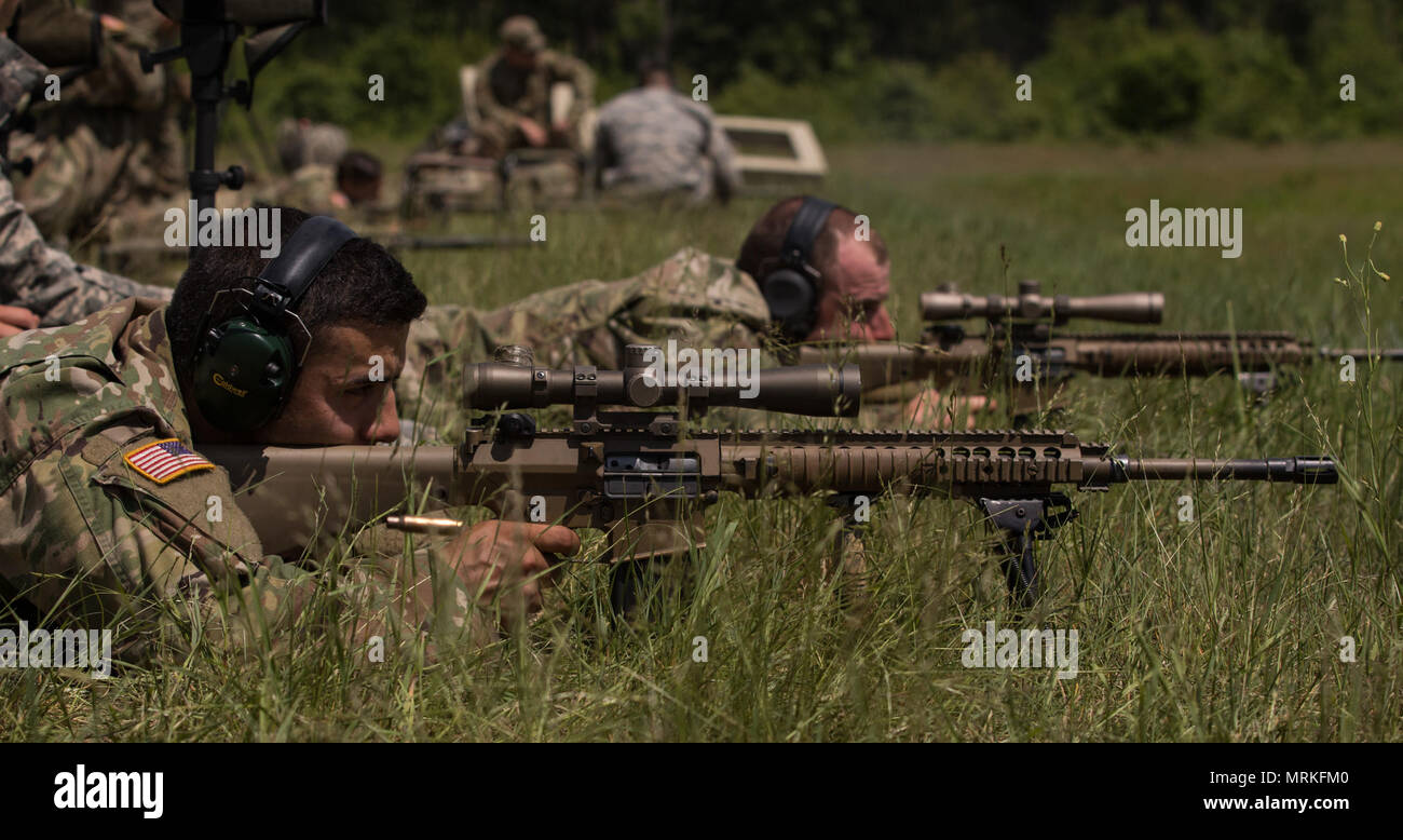 33rd ibct hi-res stock photography and images - Alamy