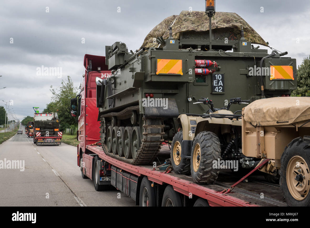 Low loaders hi-res stock photography and images - Alamy