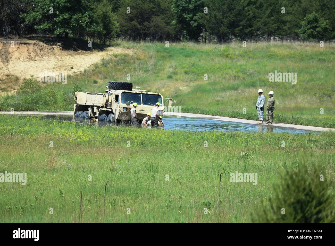 Wheeled vehicle recovery operations hi-res stock photography and images ...