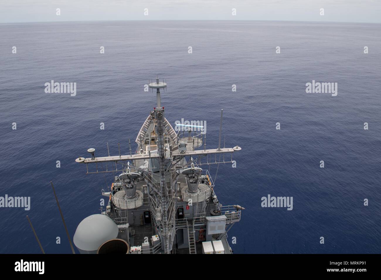 170608-N-VR594-0181 PACIFIC OCEAN (June 8, 2016) The Ticonderoga-class ...