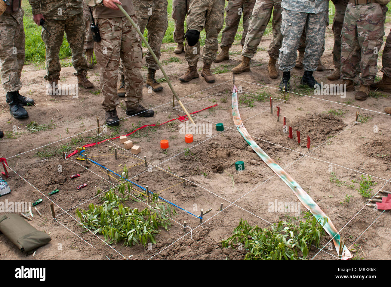 Soldiers of Ukraine’s 1st Airmobile, 79th Air Assault Brigade brief ...