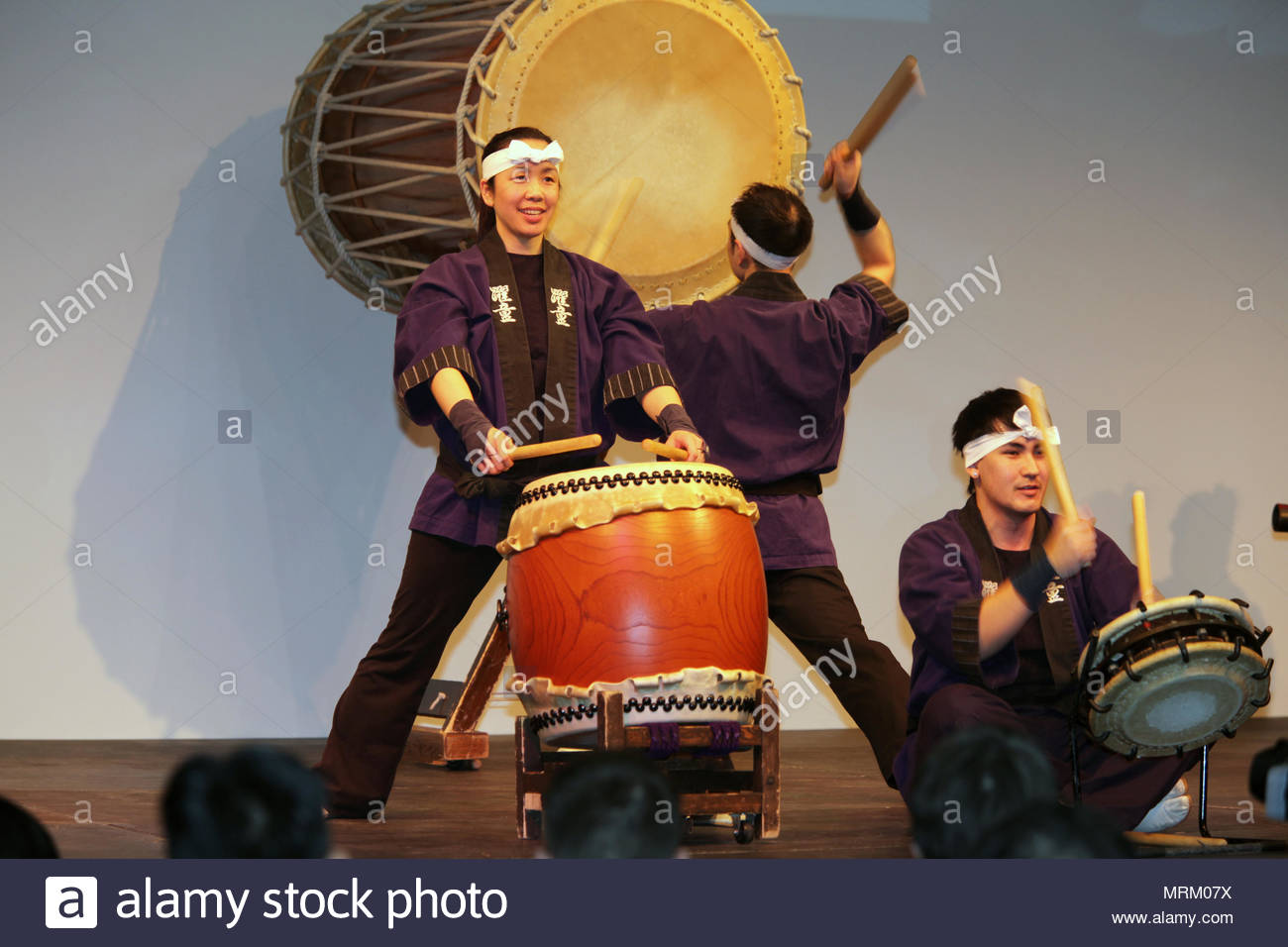 Japanese Taiko Drummers High Resolution Stock Photography and Images ...