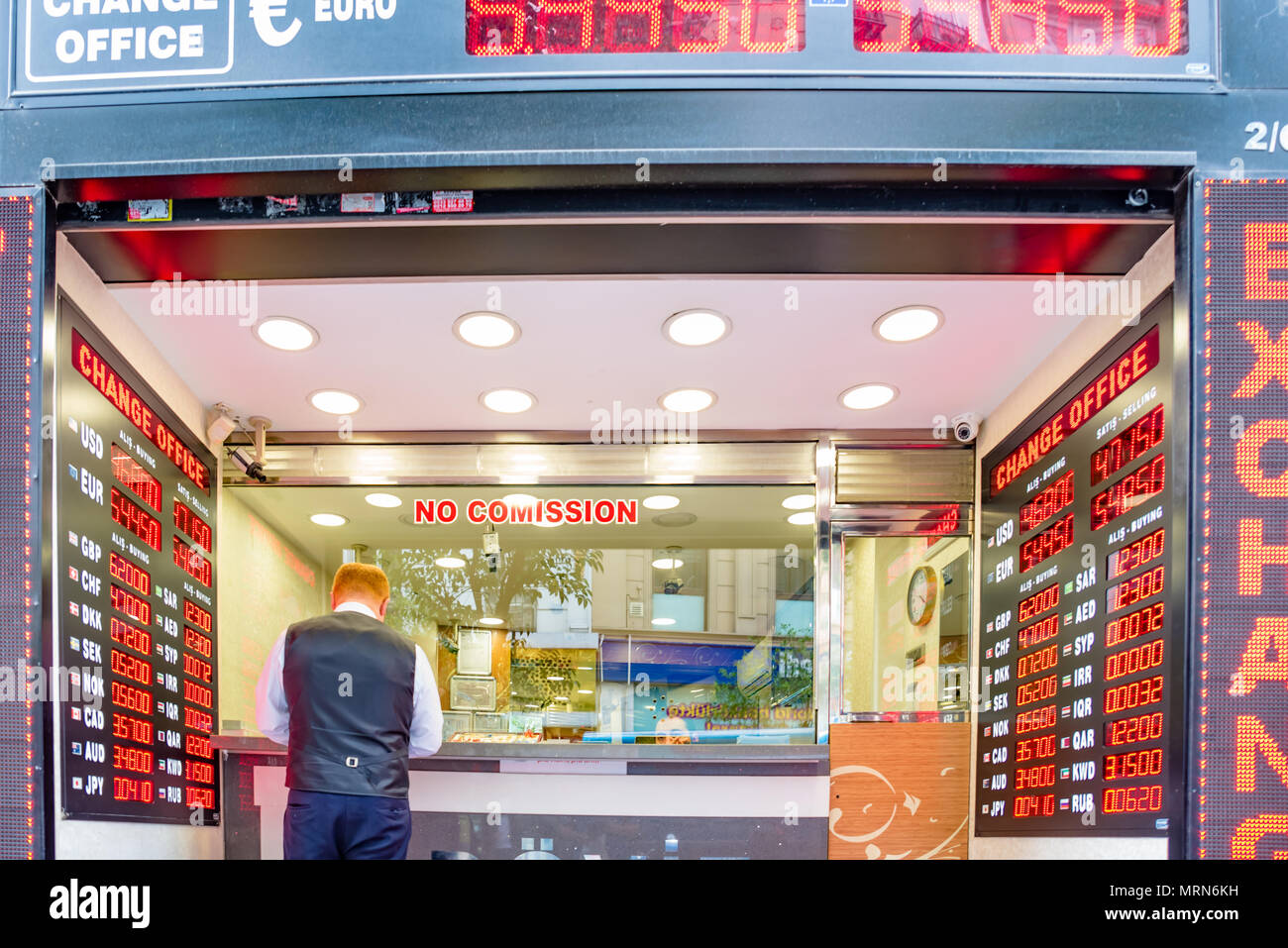 Currency exchange board istanbul hi-res stock photography and images ...